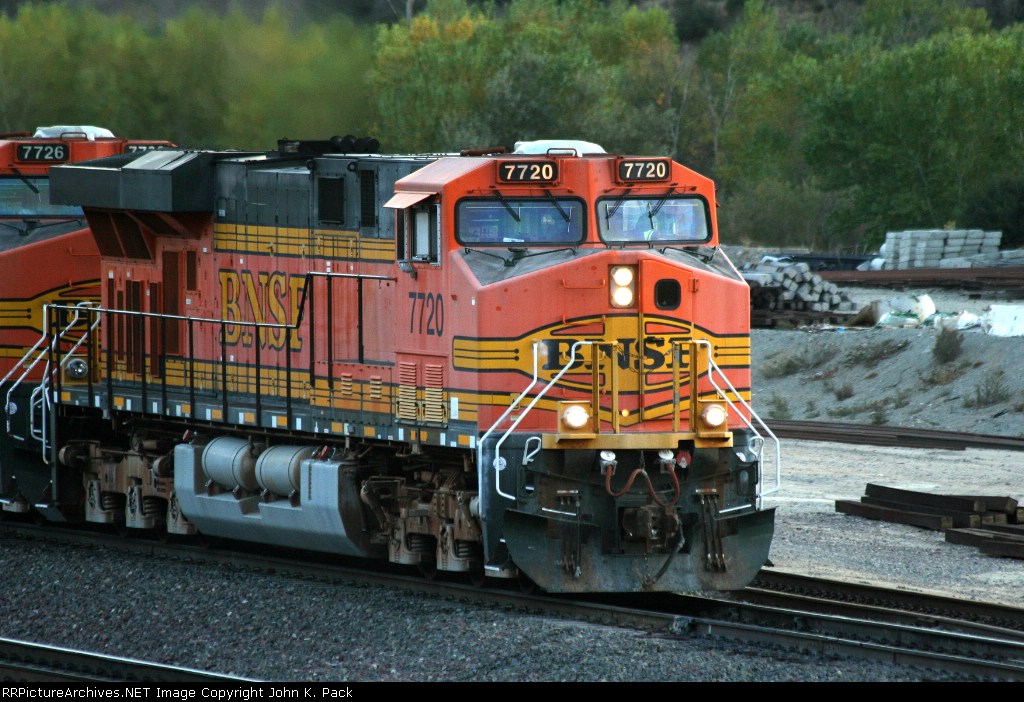 BNSF 7720